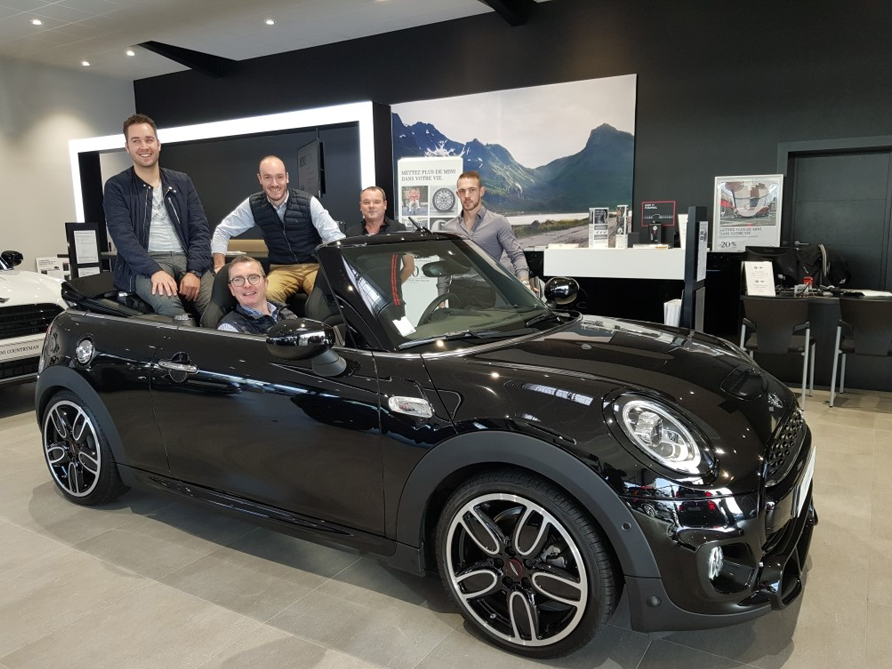 Bonnes Fêtes ! |LATITUDE AUTOMOBILES Quimper